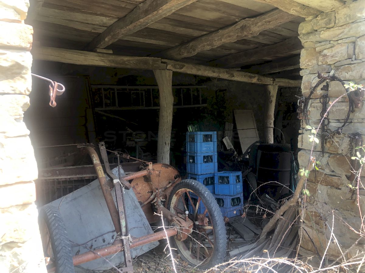14 Stone House